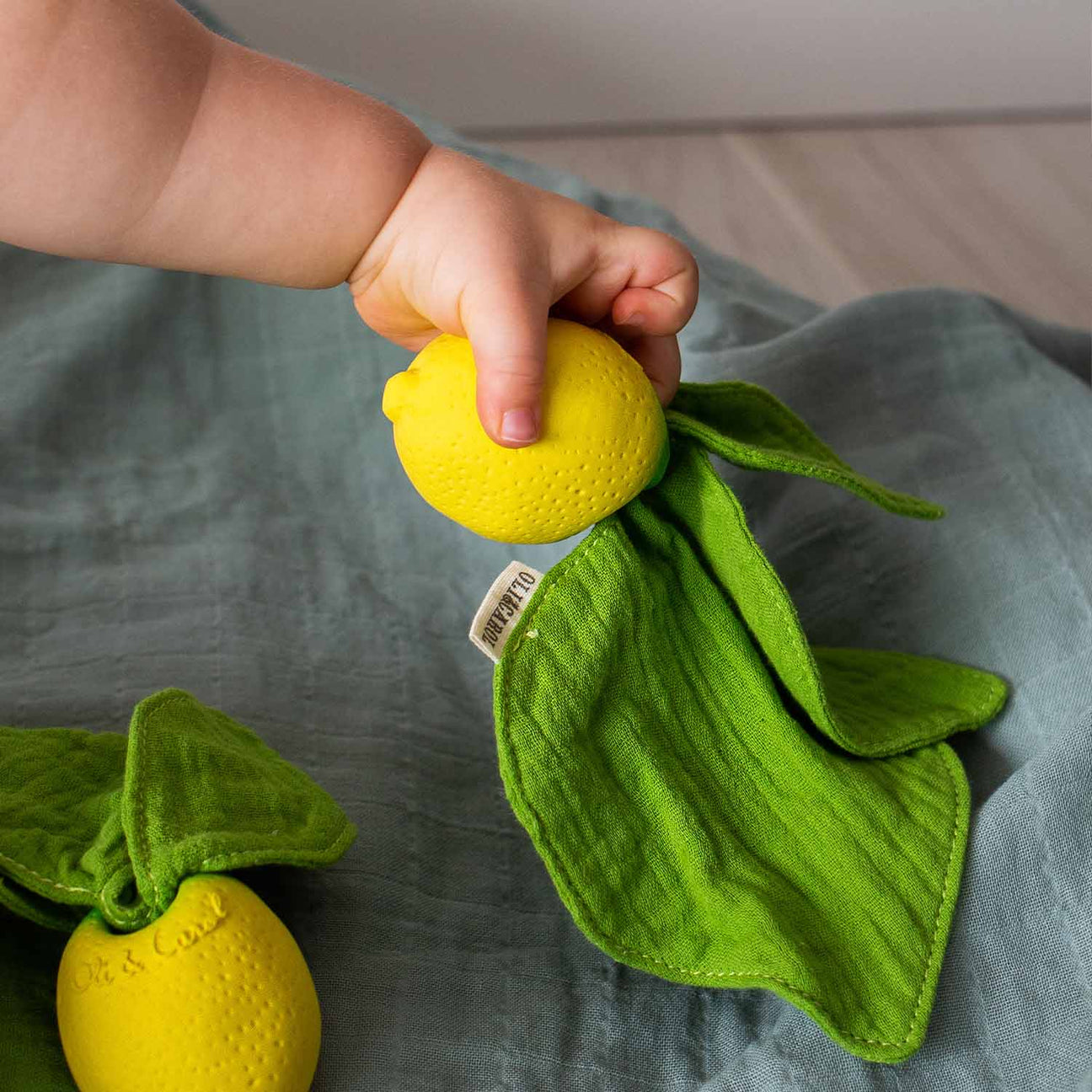 Lou the Lemon Lovey-Teether – Oli&Carol US